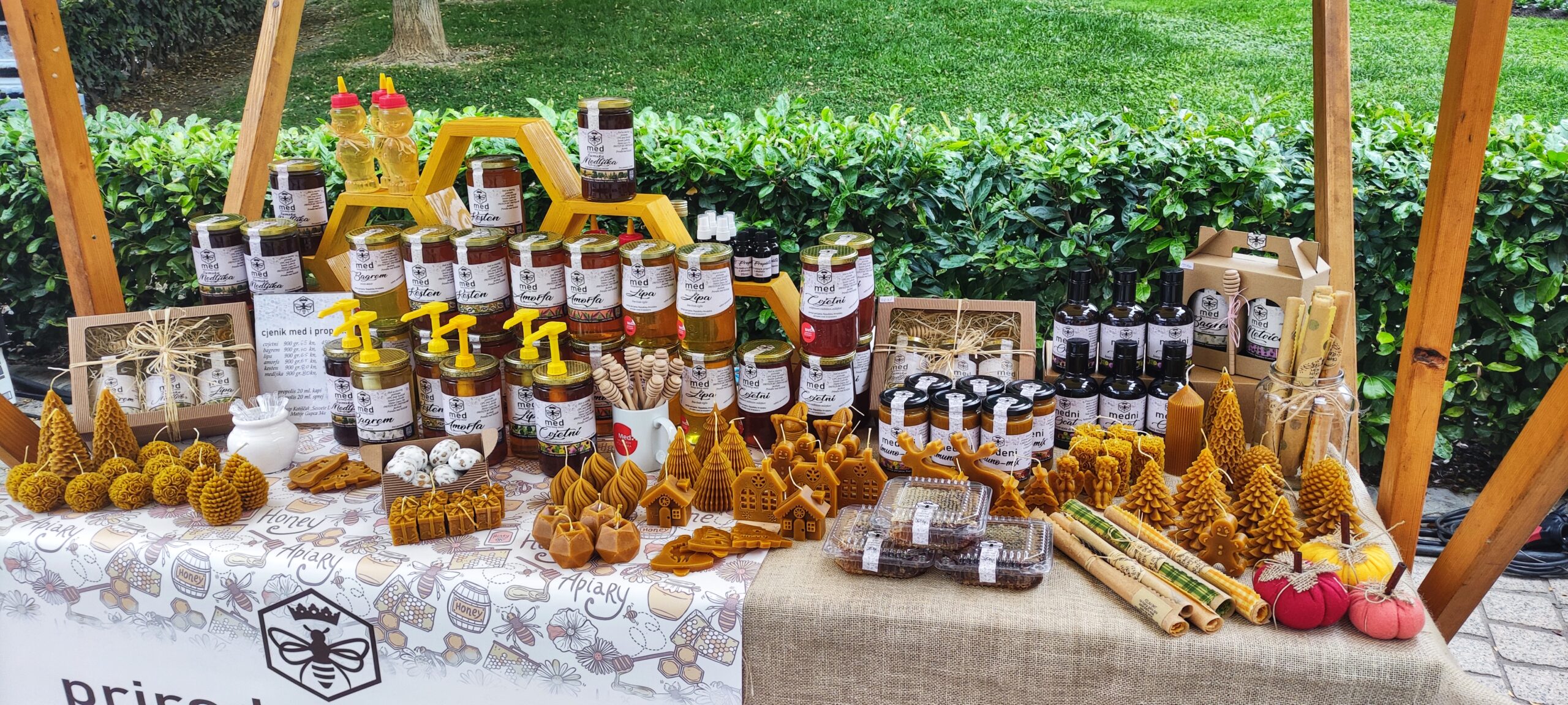 OPG Josip Kotiščak - production & sale of honey and bee products